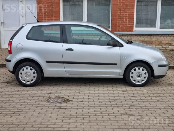 Volkswagen Polo 2002 Ogre, ar dzinēja tilpumu 1.40 L un nobraukumu 131 tūkst. km par 2550 €, foto 4 vietnē AUTOMOTO.COM.LV