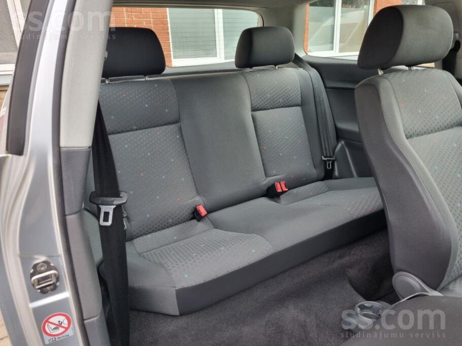 Volkswagen Polo 2002 Ogre, ar dzinēja tilpumu 1.40 L un nobraukumu 131 tūkst. km par 2550 €, foto 12 vietnē AUTOMOTO.COM.LV