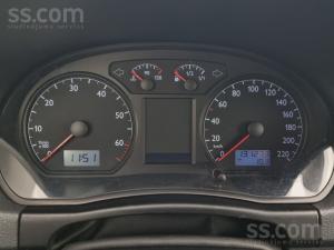 Volkswagen Polo 2002 Ogre, ar dzinēja tilpumu 1.40 L un nobraukumu 131 tūkst. km par 2550 €, foto 17 vietnē AUTOMOTO.COM.LV