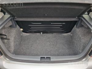 Volkswagen Polo 2002 Ogre, ar dzinēja tilpumu 1.40 L un nobraukumu 131 tūkst. km par 2550 €, foto 22 vietnē AUTOMOTO.COM.LV