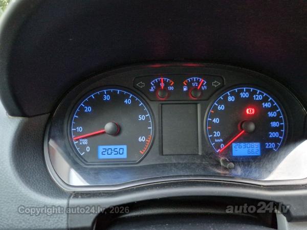 Volkswagen Polo 2002 Viljandi, ar dzinēja tilpumu 1.40 L un nobraukumu 263 tūkst. km par 1500 €, foto 7 vietnē AUTOMOTO.COM.LV
