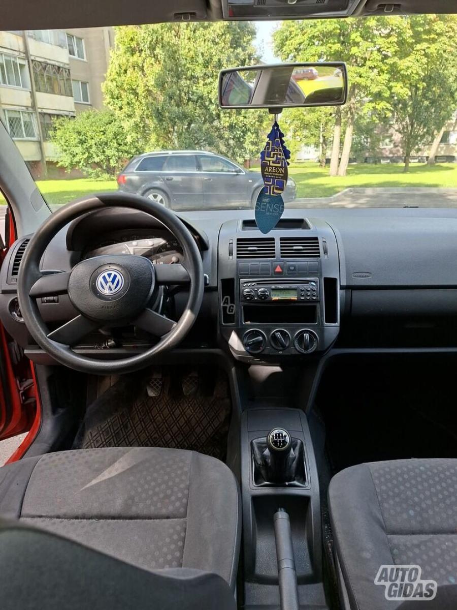 Volkswagen Polo 2002 Mažeikiai, ar dzinēja tilpumu 1.40 L un nobraukumu 377 tūkst. km par 750 €, foto 5 vietnē AUTOMOTO.COM.LV