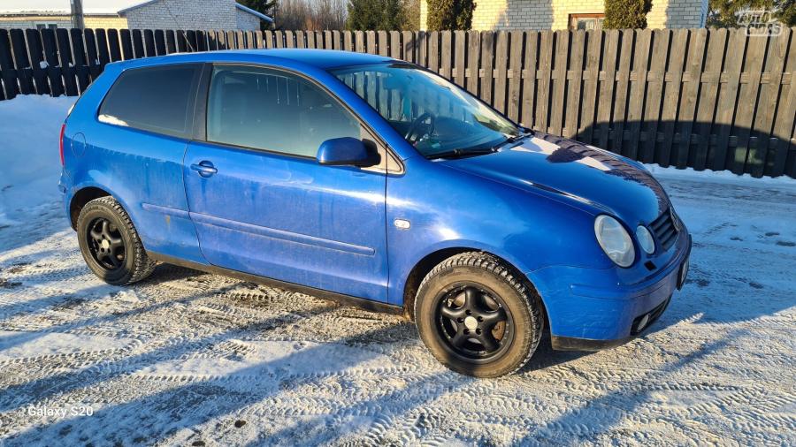 Volkswagen Polo 2003 in Siauliai, with an engine capacity of 1.40 L and mileage of 265 thousand km for 900 €, photo 7 on AUTOMOTO.COM.LV