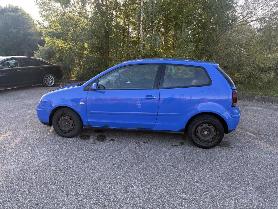 Volkswagen Polo 2003 Anykščiai, ar dzinēja tilpumu 1.40 L un nobraukumu 233 tūkst. km par 480 €, foto 4 vietnē AUTOMOTO.COM.LV