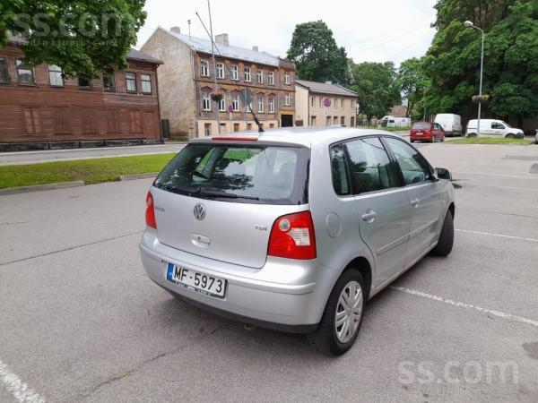 Volkswagen Polo 2004 in Riga, with an engine capacity of 1.40 L and mileage of 249 thousand km for 2400 €, photo 4 on AUTOMOTO.COM.LV