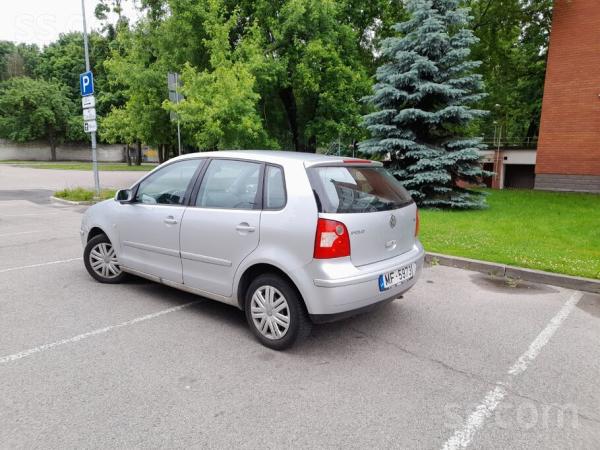 Volkswagen Polo 2004 in Riga, with an engine capacity of 1.40 L and mileage of 249 thousand km for 2400 €, photo 6 on AUTOMOTO.COM.LV