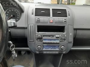Volkswagen Polo 2004 in Riga, with an engine capacity of 1.40 L and mileage of 249 thousand km for 2400 €, photo 10 on AUTOMOTO.COM.LV