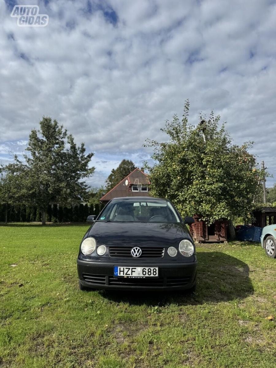 Volkswagen Polo 2004 Viļņa, ar dzinēja tilpumu 1.40 L un nobraukumu 145 tūkst. km par 800 €, foto 3 vietnē AUTOMOTO.COM.LV