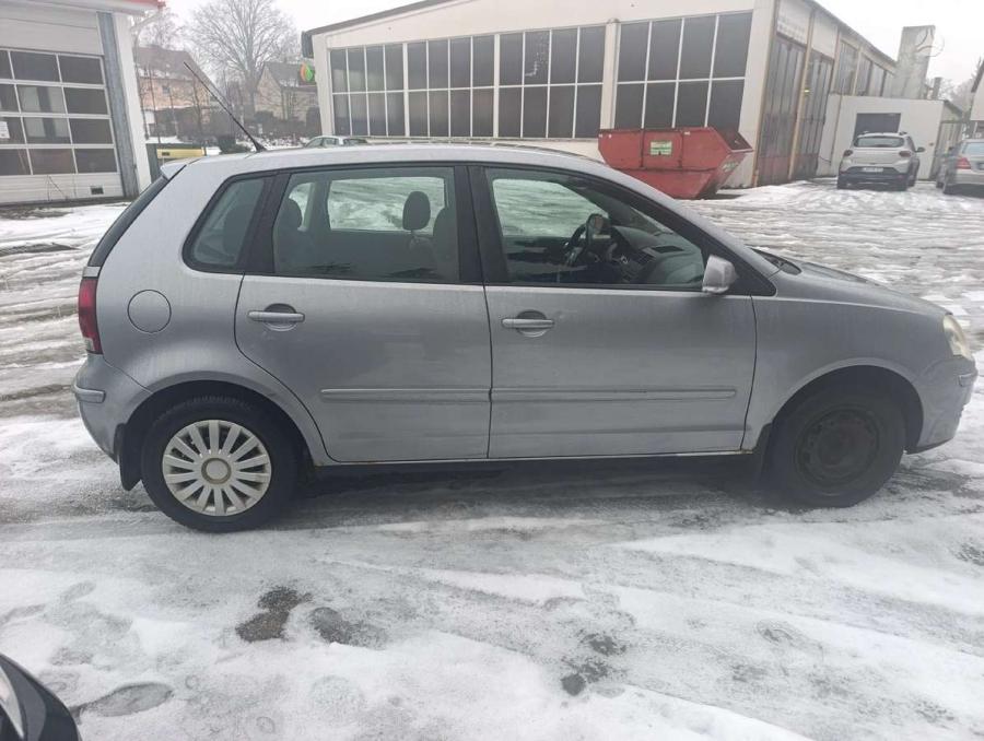 Volkswagen Polo 2005 in Vilnius, with an engine capacity of 1.20 L and mileage of 170 thousand km for 1499 €, photo 4 on AUTOMOTO.COM.LV