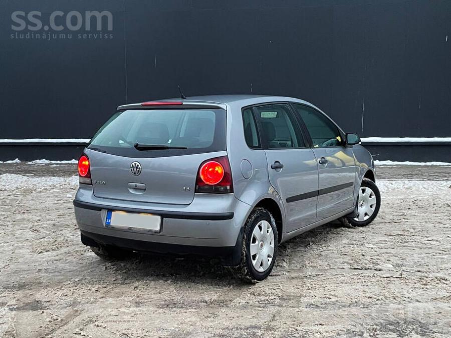 Volkswagen Polo 2005 in Riga, with an engine capacity of 1.40 L and mileage of 131 thousand km for 1450 €, photo 4 on AUTOMOTO.COM.LV