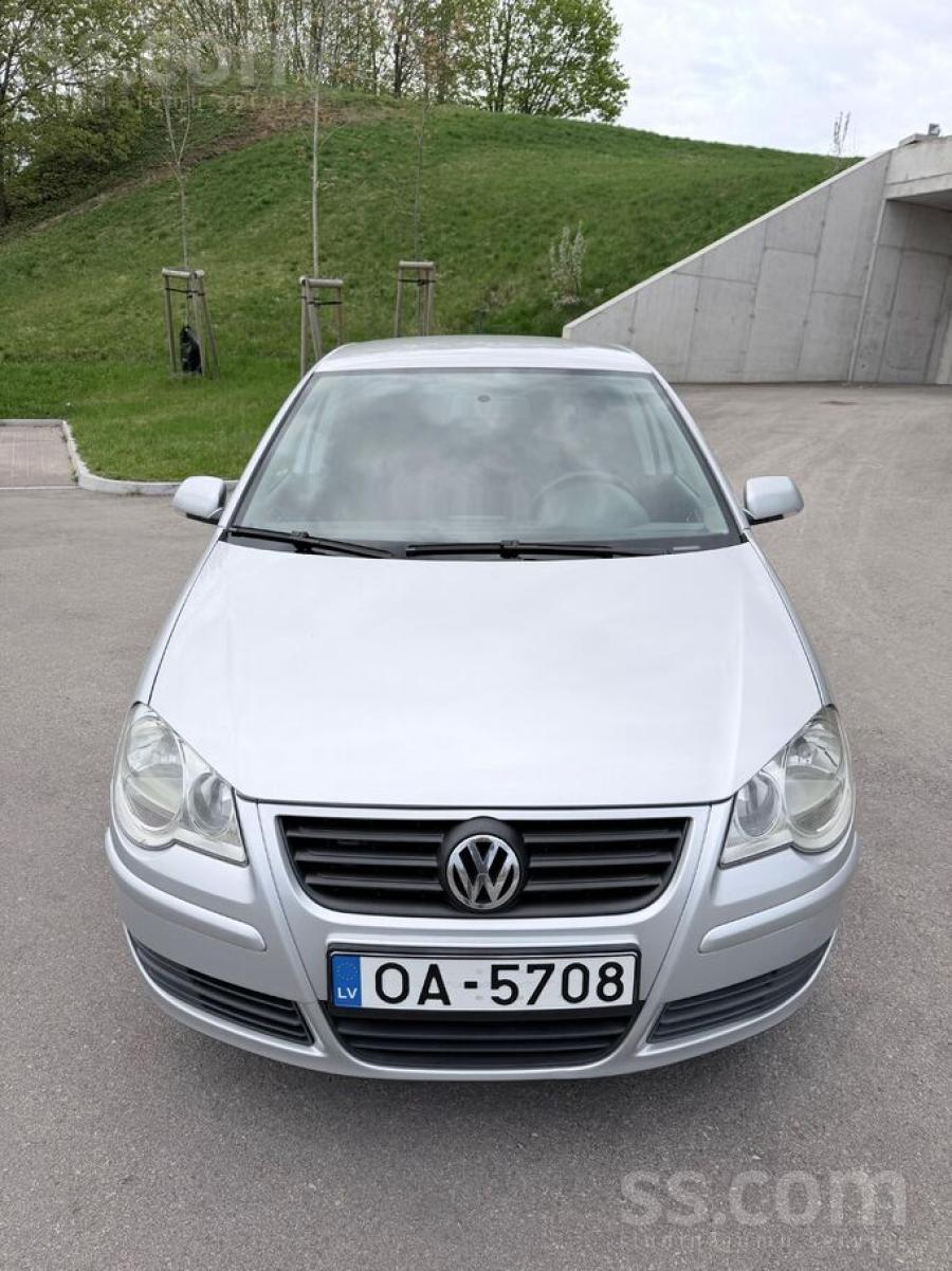 Volkswagen Polo 2005 Rēzekne, ar dzinēja tilpumu 1.40 L un nobraukumu 294 tūkst. km par 1700 €, foto 1 vietnē AUTOMOTO.COM.LV