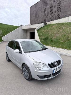 Volkswagen Polo 2005 Rēzekne, ar dzinēja tilpumu 1.40 L un nobraukumu 294 tūkst. km par 1700 €, foto 3 vietnē AUTOMOTO.COM.LV