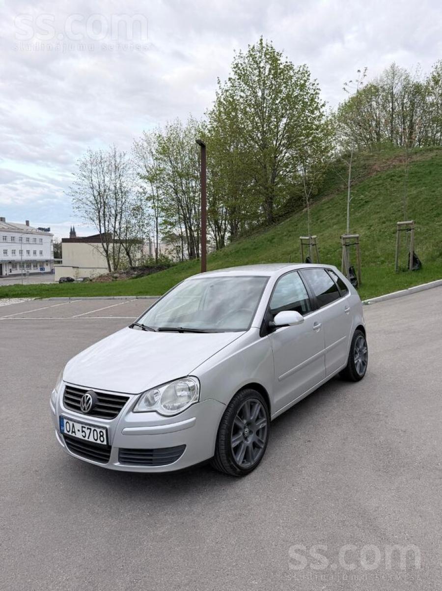 Volkswagen Polo 2005 Rēzekne, ar dzinēja tilpumu 1.40 L un nobraukumu 294 tūkst. km par 1700 €, foto 8 vietnē AUTOMOTO.COM.LV