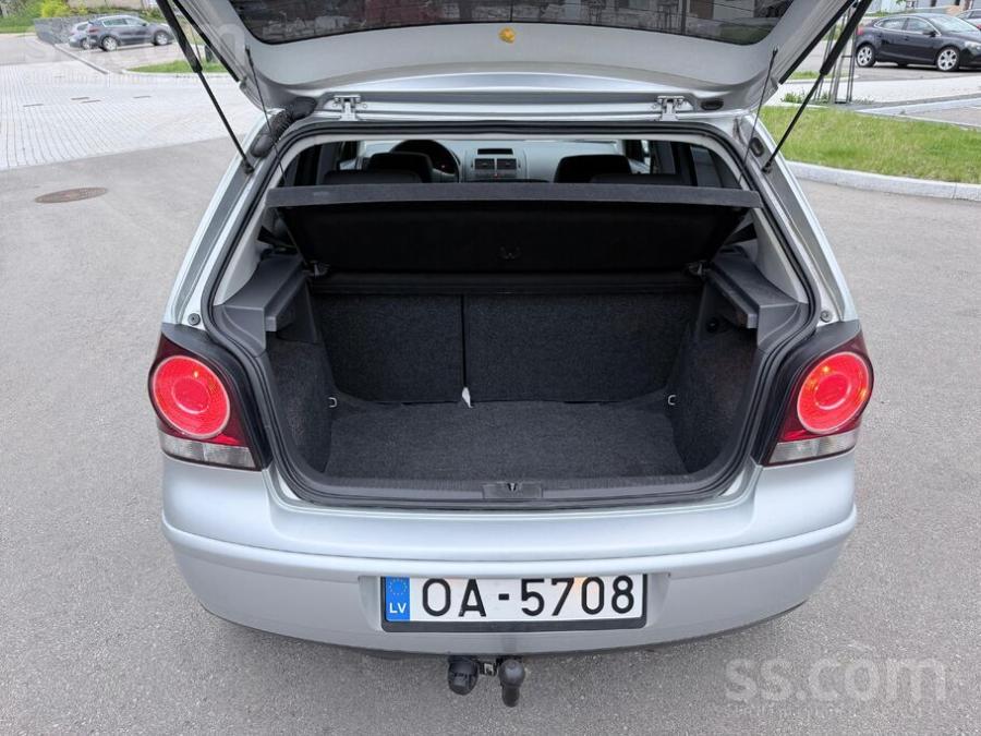 Volkswagen Polo 2005 Rēzekne, ar dzinēja tilpumu 1.40 L un nobraukumu 294 tūkst. km par 1700 €, foto 11 vietnē AUTOMOTO.COM.LV