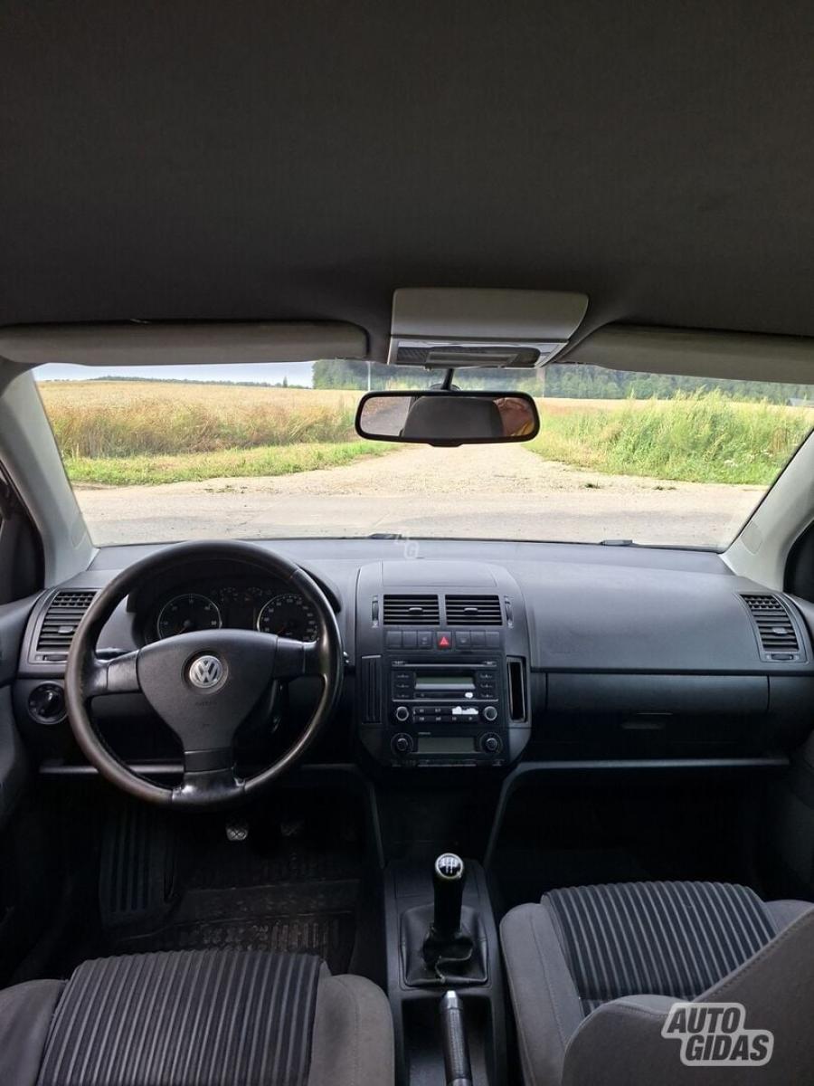 Volkswagen Polo 2005 Klaipėda, ar dzinēja tilpumu 1.40 L un nobraukumu 298 tūkst. km par 1450 €, foto 12 vietnē AUTOMOTO.COM.LV