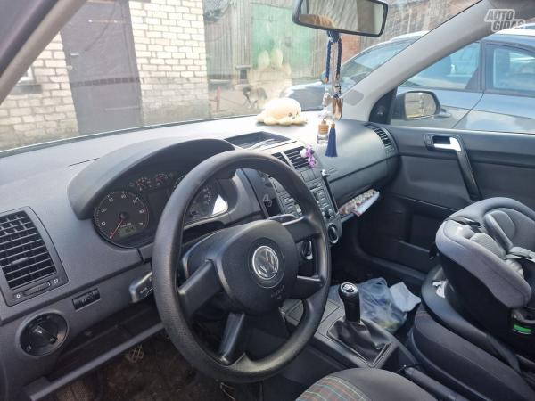Volkswagen Polo 2006 Kelmė, ar dzinēja tilpumu 1.20 L un nobraukumu 250 tūkst. km par 1000 €, foto 4 vietnē AUTOMOTO.COM.LV