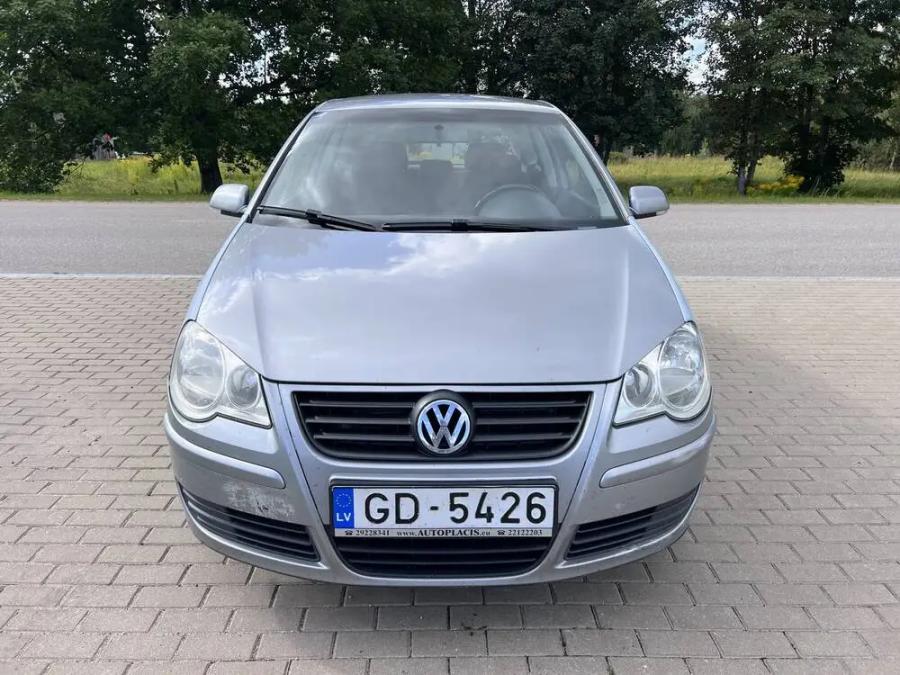Volkswagen Polo 2006 in Riga, with an engine capacity of 1.40 L and mileage of 391 thousand km for 600 €, photo 3 on AUTOMOTO.COM.LV