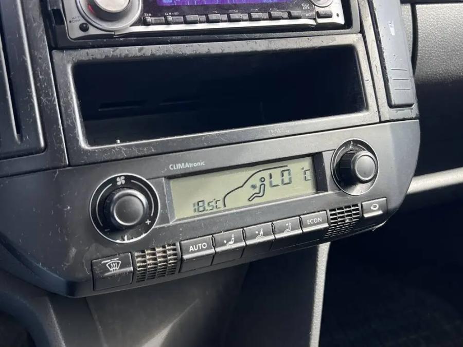 Volkswagen Polo 2006 in Riga, with an engine capacity of 1.40 L and mileage of 391 thousand km for 600 €, photo 15 on AUTOMOTO.COM.LV