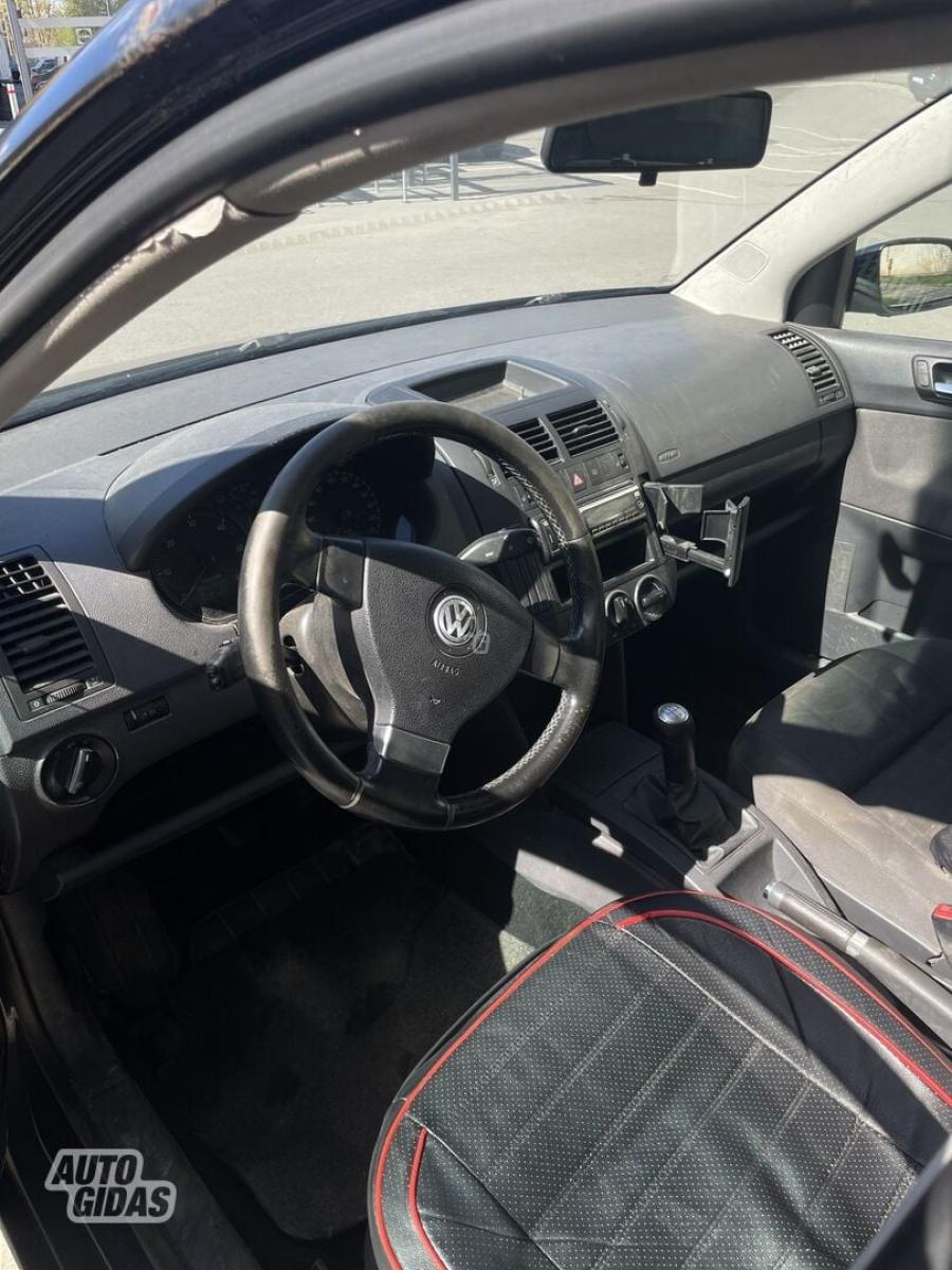 Volkswagen Polo 2007 Kauņa, ar dzinēja tilpumu 1.90 L un nobraukumu 300 tūkst. km par 850 €, foto 6 vietnē AUTOMOTO.COM.LV
