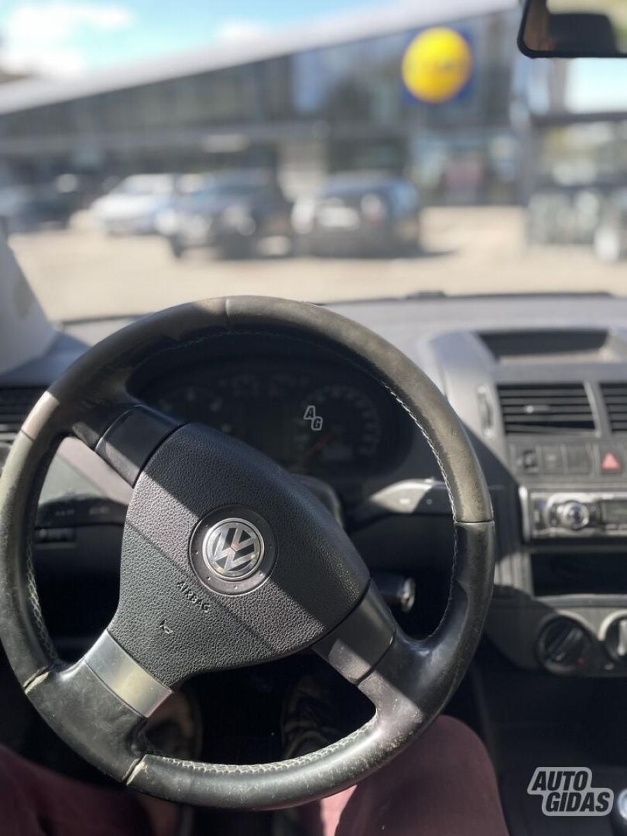 Volkswagen Polo 2007 Kauņa, ar dzinēja tilpumu 1.90 L un nobraukumu 300 tūkst. km par 850 €, foto 7 vietnē AUTOMOTO.COM.LV