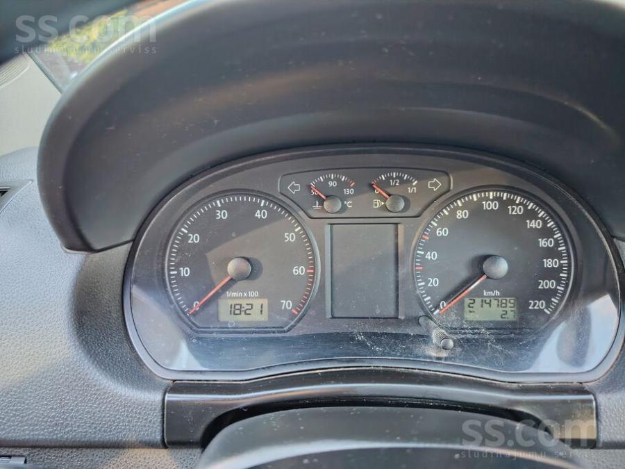 Volkswagen Polo 2007 in Rezekne, with an engine capacity of 1.20 L and mileage of 214 thousand km for 1350 €, photo 22 on AUTOMOTO.COM.LV