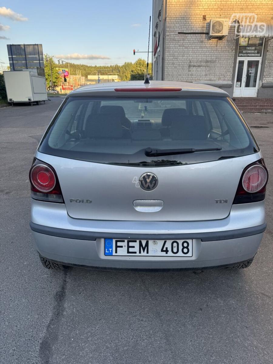 Volkswagen Polo 2007 Viļņa, ar dzinēja tilpumu 1.40 L un nobraukumu 202 tūkst. km par 1000 €, foto 4 vietnē AUTOMOTO.COM.LV