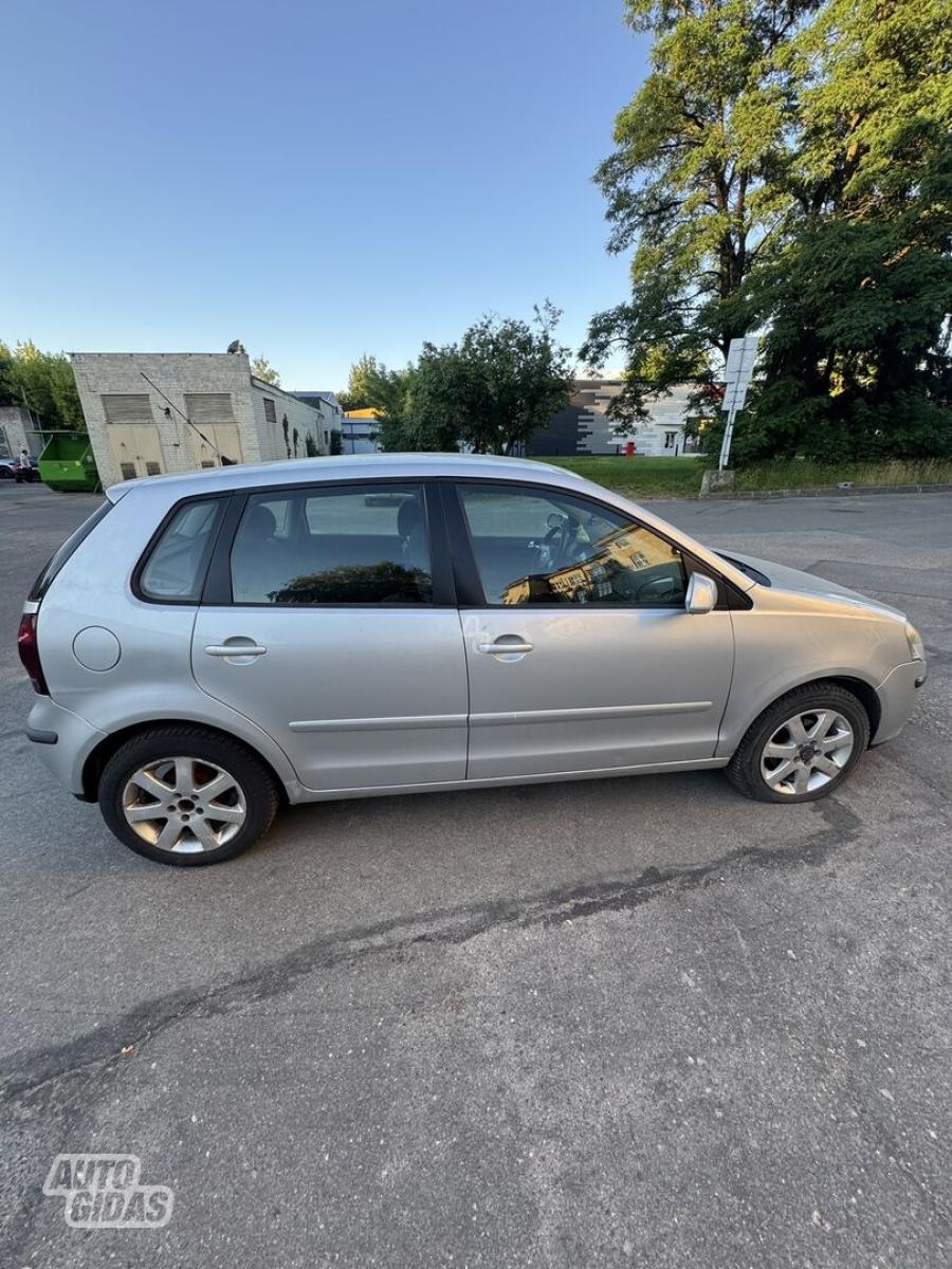 Volkswagen Polo 2007 Viļņa, ar dzinēja tilpumu 1.40 L un nobraukumu 202 tūkst. km par 1000 €, foto 5 vietnē AUTOMOTO.COM.LV
