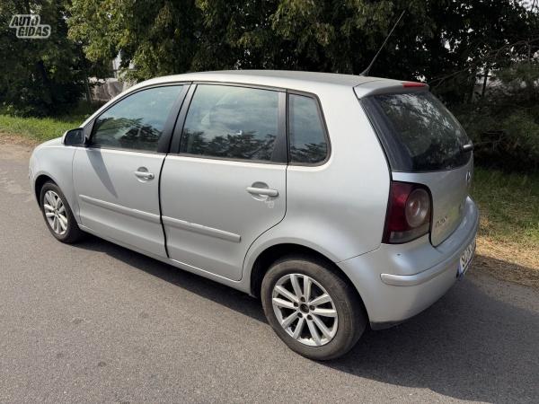 Volkswagen Polo 2007 Viļņa, ar dzinēja tilpumu 1.40 L un nobraukumu 220 tūkst. km par 1450 €, foto 2 vietnē AUTOMOTO.COM.LV