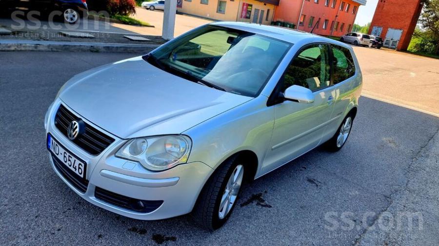 Volkswagen Polo 2008 in Cesis, with an engine capacity of 1.20 L and mileage of 140 thousand km for 7490 €, photo 3 on AUTOMOTO.COM.LV