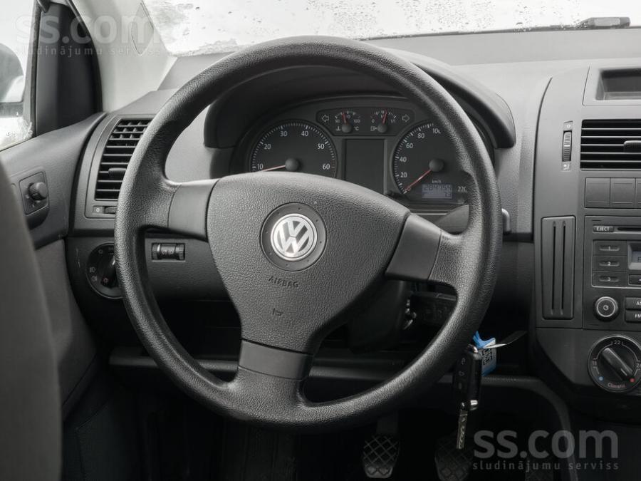 Volkswagen Polo 2008 Liepāja, ar dzinēja tilpumu 1.40 L un nobraukumu 285 tūkst. km par 2250 €, foto 11 vietnē AUTOMOTO.COM.LV