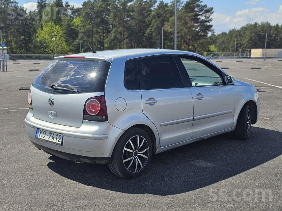 Volkswagen Polo 2008 Rīga, ar dzinēja tilpumu 1.40 L un nobraukumu 346 tūkst. km par 1350 €, foto 5 vietnē AUTOMOTO.COM.LV