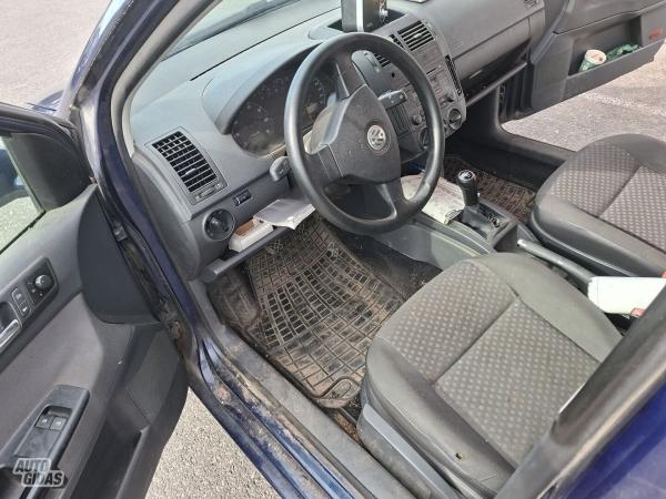 Volkswagen Polo 2008 in Vilnius, with an engine capacity of 1.40 L and mileage of 131 thousand km for 399 €, photo 3 on AUTOMOTO.COM.LV