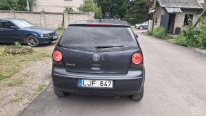 Volkswagen Polo 2008 in Kaunas, with an engine capacity of 1.40 L and mileage of 259 thousand km for 950 €, photo 6 on AUTOMOTO.COM.LV