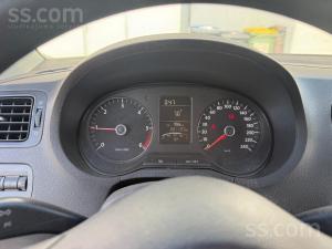 Volkswagen Polo 2009 Rīga, ar dzinēja tilpumu 1.60 L un nobraukumu 221 tūkst. km par 2500 €, foto 5 vietnē AUTOMOTO.COM.LV