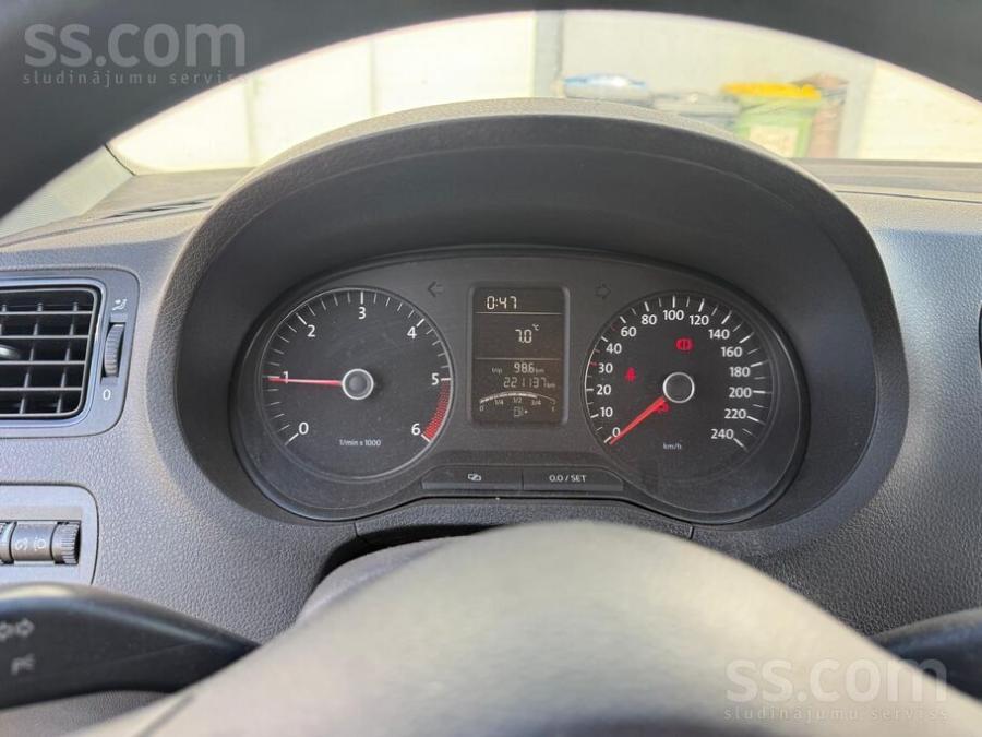 Volkswagen Polo 2009 Rīga, ar dzinēja tilpumu 1.60 L un nobraukumu 221 tūkst. km par 2500 €, foto 5 vietnē AUTOMOTO.COM.LV