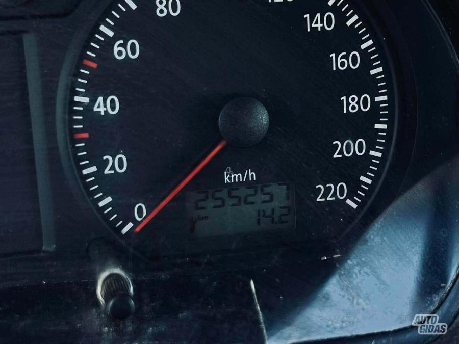 Volkswagen Polo 2009 Marijampole, ar dzinēja tilpumu 1.40 L un nobraukumu 255 tūkst. km par 850 €, foto 13 vietnē AUTOMOTO.COM.LV