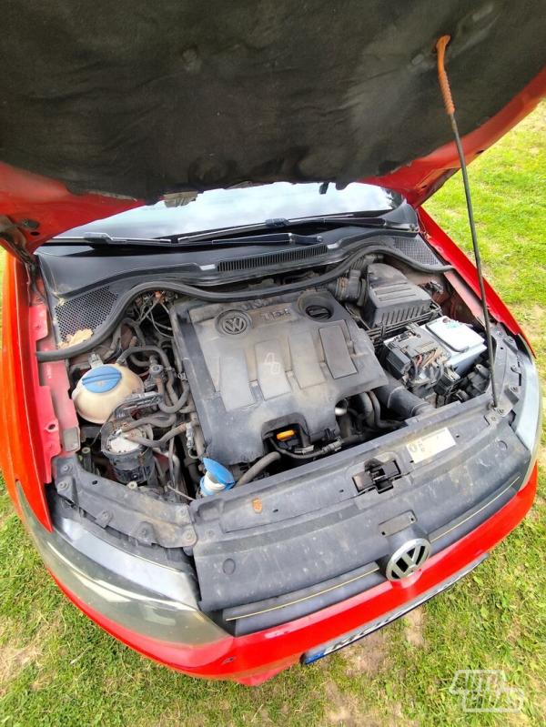Volkswagen Polo 2010 Viļņa, ar dzinēja tilpumu 1.60 L un nobraukumu 224 tūkst. km par 1350 €, foto 8 vietnē AUTOMOTO.COM.LV