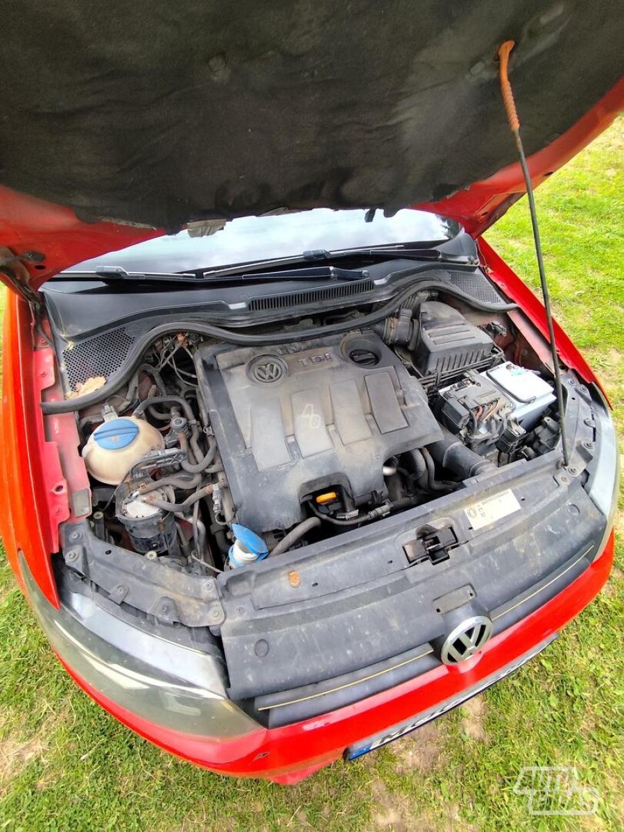 Volkswagen Polo 2010 in Vilnius, with an engine capacity of 1.60 L and mileage of 224 thousand km for 1350 €, photo 9 on AUTOMOTO.COM.LV