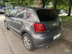 Volkswagen Polo 2010 in Vilnius, with an engine capacity of 1.60 L and mileage of 288 thousand km for 1500 €, photo 6 on AUTOMOTO.COM.LV