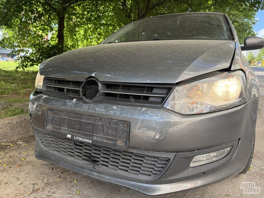 Volkswagen Polo 2010 in Vilnius, with an engine capacity of 1.60 L and mileage of 288 thousand km for 1500 €, photo 8 on AUTOMOTO.COM.LV