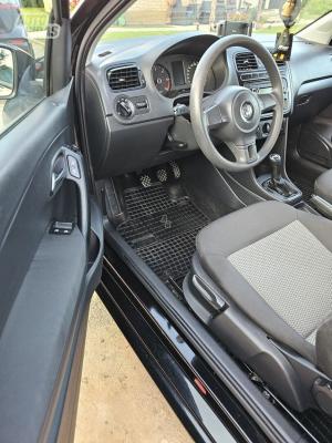 Volkswagen Polo 2010 Viļņa, ar dzinēja tilpumu 1.60 L un nobraukumu 144 tūkst. km par 3000 €, foto 14 vietnē AUTOMOTO.COM.LV