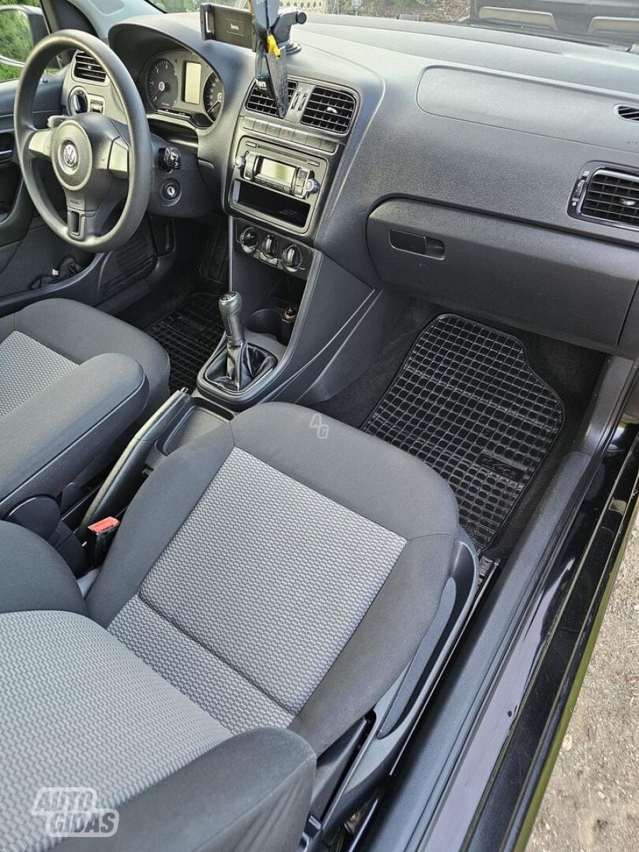 Volkswagen Polo 2010 Viļņa, ar dzinēja tilpumu 1.60 L un nobraukumu 144 tūkst. km par 3000 €, foto 19 vietnē AUTOMOTO.COM.LV