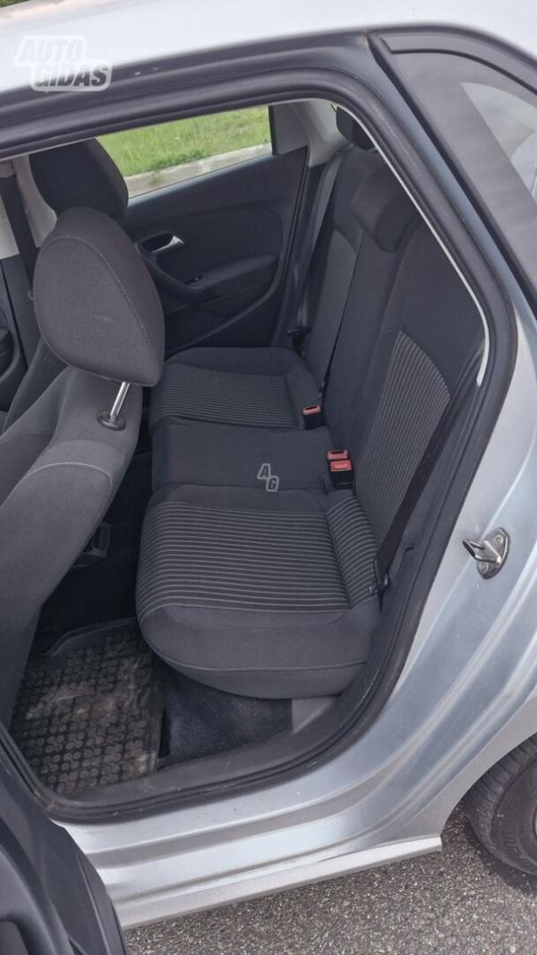 Volkswagen Polo 2010 in Vilnius, with an engine capacity of 1.60 L and mileage of 201 thousand km for 2150 €, photo 10 on AUTOMOTO.COM.LV