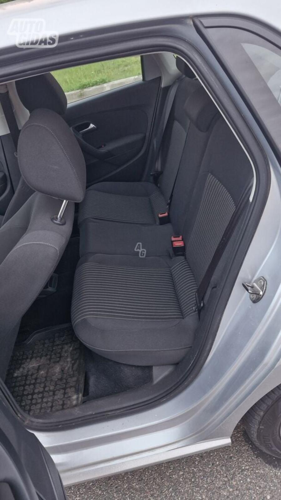Volkswagen Polo 2010 in Vilnius, with an engine capacity of 1.60 L and mileage of 201 thousand km for 2150 €, photo 10 on AUTOMOTO.COM.LV