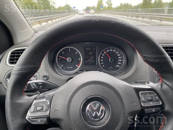 Volkswagen Polo 2011 Rīga, ar dzinēja tilpumu 1.60 L un nobraukumu 202 tūkst. km par 3700 €, foto 5 vietnē AUTOMOTO.COM.LV