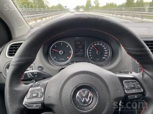 Volkswagen Polo 2011 Rīga, ar dzinēja tilpumu 1.60 L un nobraukumu 202 tūkst. km par 3700 €, foto 5 vietnē AUTOMOTO.COM.LV
