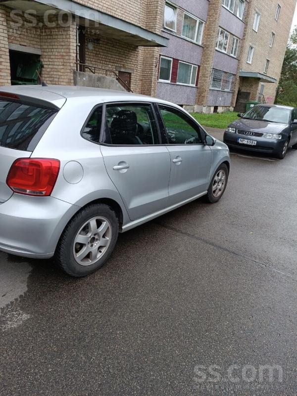 Volkswagen Polo 2011 Rīga, ar dzinēja tilpumu 1.60 L un nobraukumu 201 tūkst. km par 4200 €, foto 3 vietnē AUTOMOTO.COM.LV