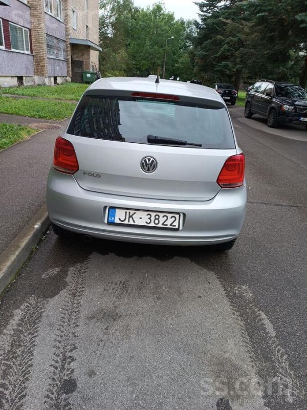 Volkswagen Polo 2011 Rīga, ar dzinēja tilpumu 1.60 L un nobraukumu 201 tūkst. km par 4200 €, foto 4 vietnē AUTOMOTO.COM.LV