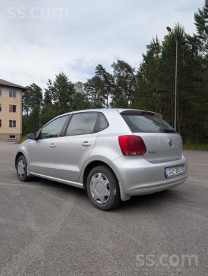 Volkswagen Polo 2011 in Riga, with an engine capacity of 1.20 L and mileage of 198 thousand km for 2700 €, photo 5 on AUTOMOTO.COM.LV