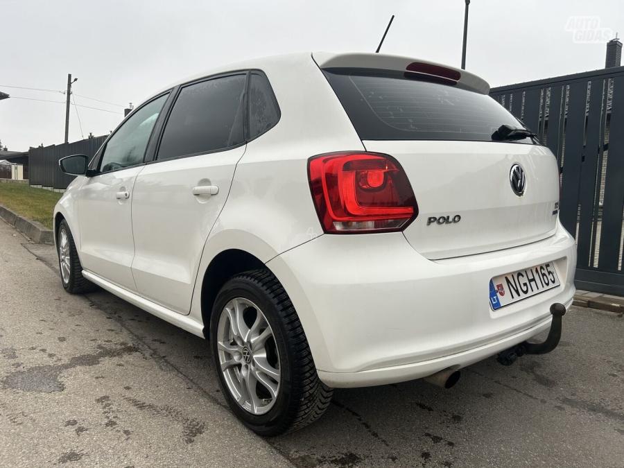 Volkswagen Polo 2011 in Kaunas, with an engine capacity of 1.60 L and mileage of 254 thousand km for 1890 €, photo 4 on AUTOMOTO.COM.LV